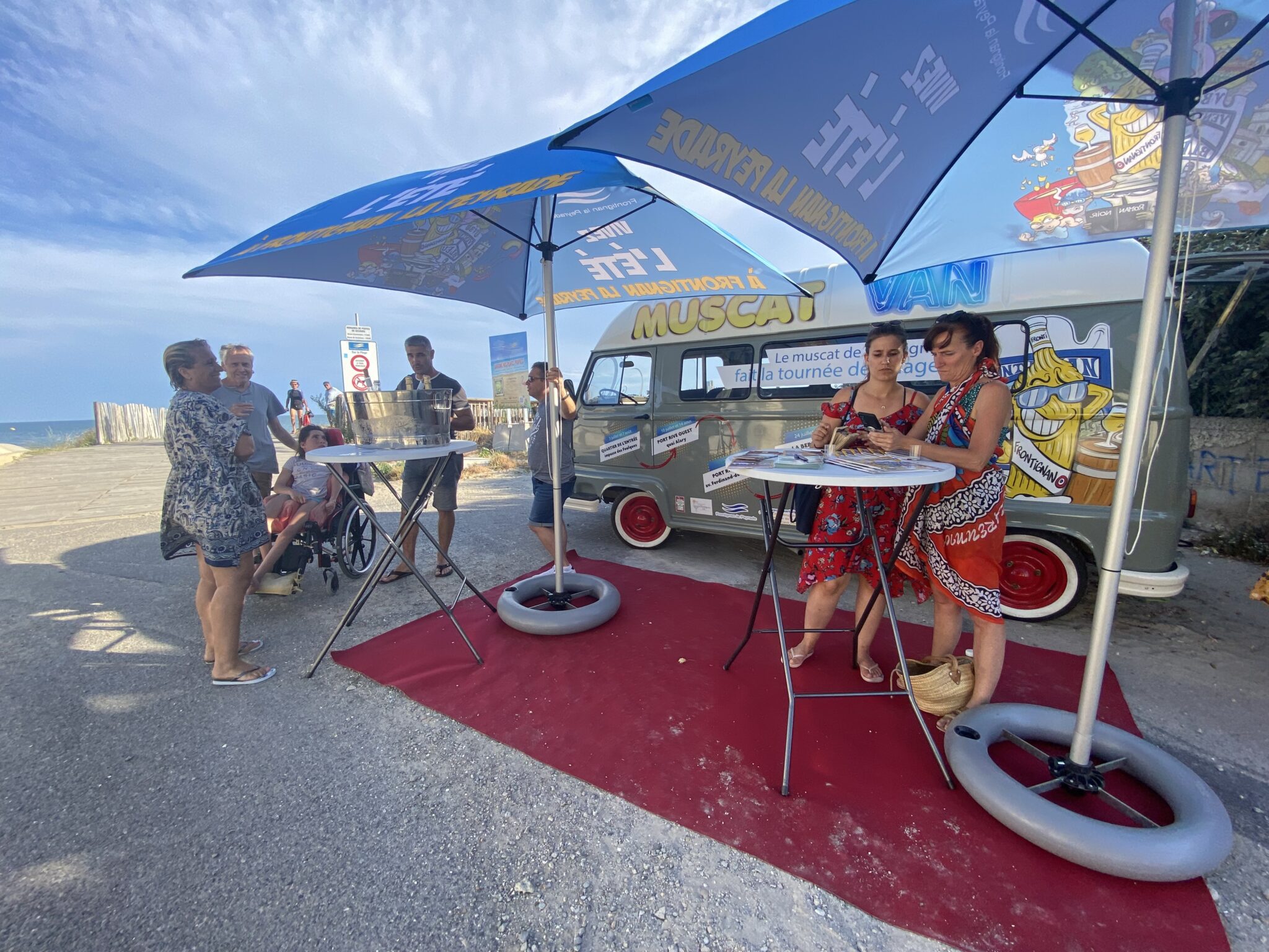 C’est parti : le Muscat Van fait la tournée des plages ! - Frontignan ...